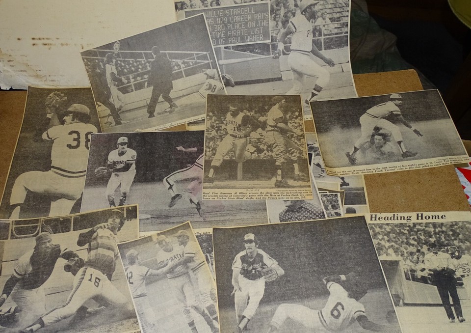 44 Pittsburgh Pirates Newspaper Clippings (photos) Roberto Clemente ...