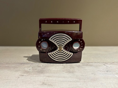 Vintage Zenith K412-R Owl Eyes Portable Tube Radio Professionally ...