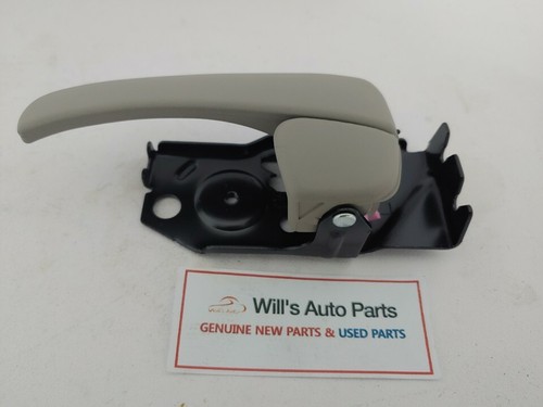 GENUINE BRAND NEW INNER DOOR HANDLE LHR SUITS HYUNDAI TRAJET 2004-2006 ...