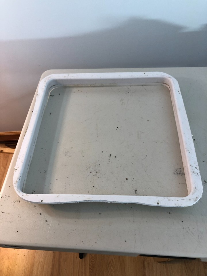 Taylor Made Hatch 311645 w/inside PVC border 19" x 19" white tinted ...