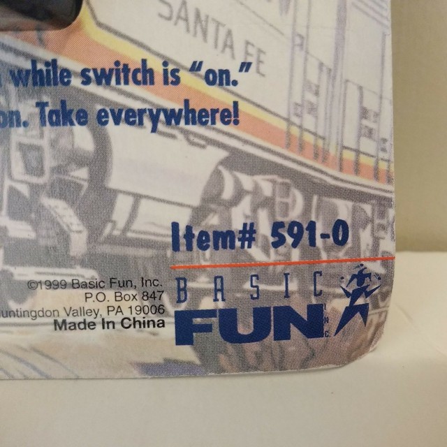 Lionel Trains American Legend Keychain Keyring Basic Fun Santa FE 1999 ...