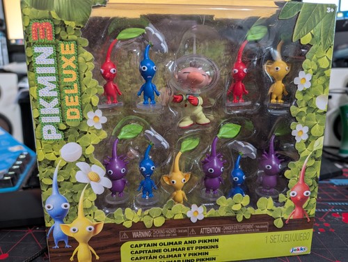 Jakks Pacific Pikmin 3 Deluxe Captain Olimar and Pikmin Figures Set ...