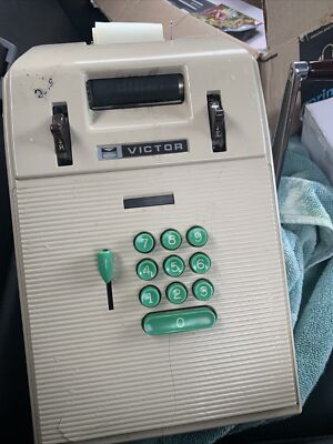 Cash Register, Adding Machines - Crank Adding Machine