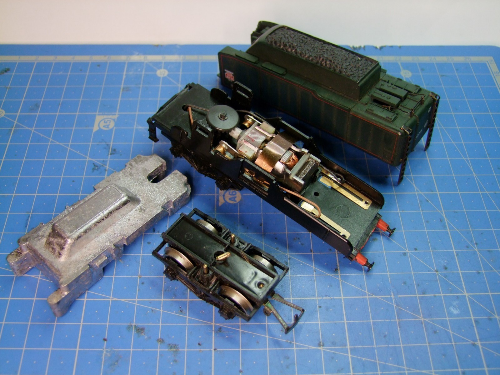 Kit Motorisation TENDER locomotive vapeur JOUEF HO 141P-141R-241P-231K ...