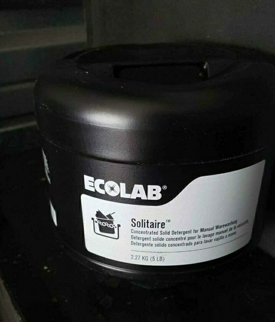 Case of 2 Ecolab 6110884 Solitaire Concentrated Solid Detergent 5lbs ...