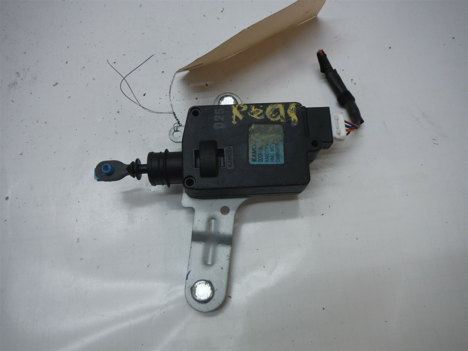 2008 HYUNDAI SANTA FE REAR HATCH TAILGATE LOCK ACTUATOR OEM 2007-2009 ...