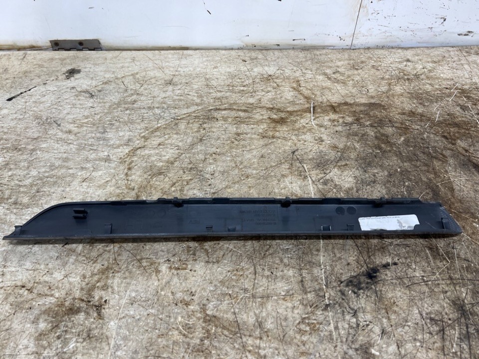 Freightliner LH Door Molding Trim 18-68732-000 From 2020 Cascadia | eBay