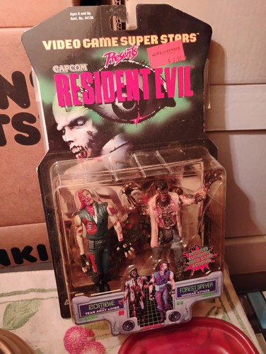 Resident Evil Zombie & Forest Speyer ToyBiz Action Figures | eBay