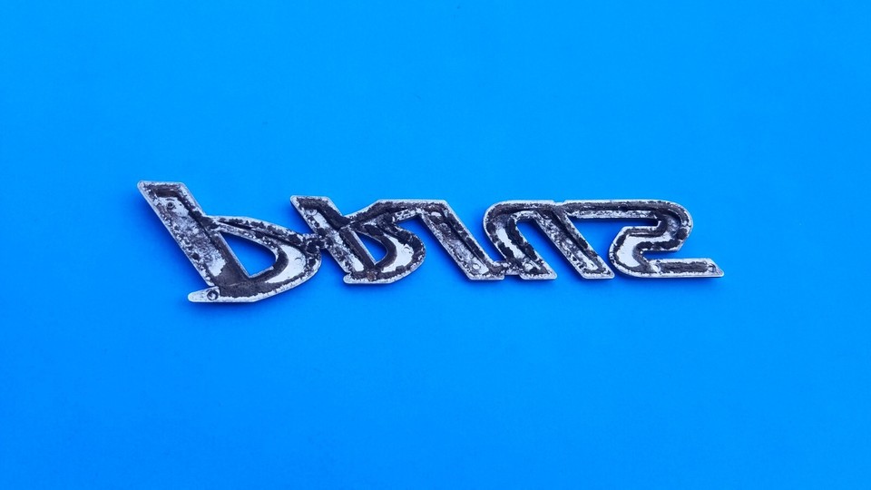 01 02 03 TOYOTA PRIUS REAR GATE LID CHROME EMBLEM LOGO BADGE SYMBOL ...