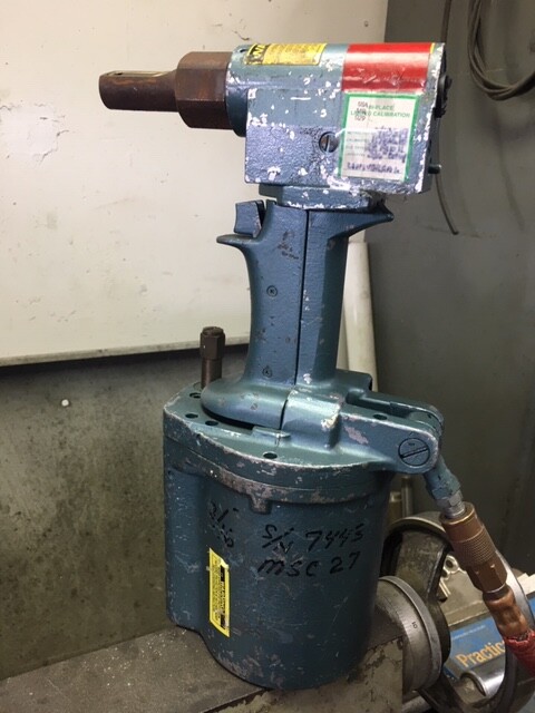 Huck rivet gun - mgmttiklo