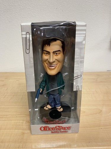 Peter Gibbons Office Space Talking Bobblehead Diamond Select Toys 2007 ...