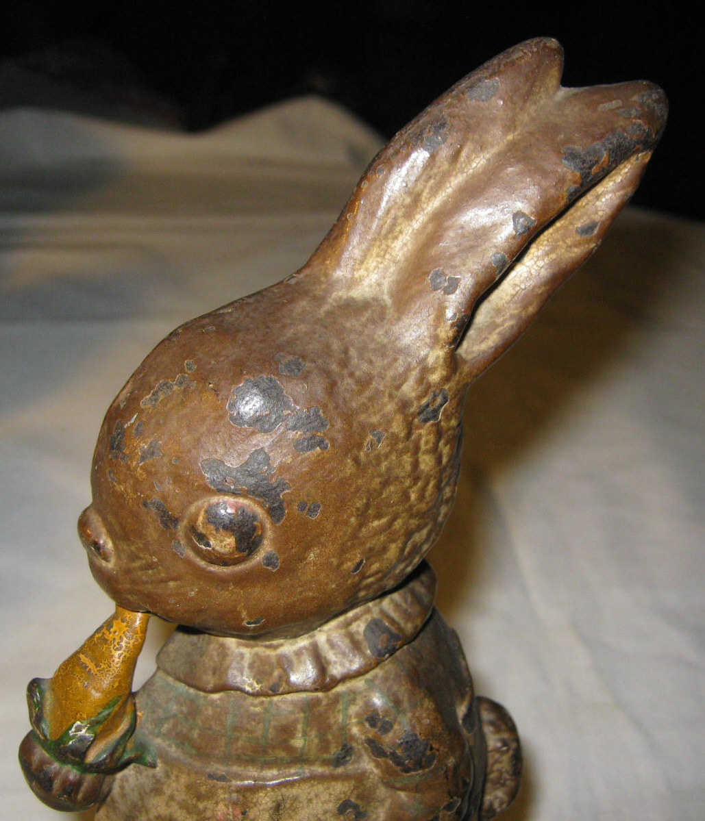 ANTIQUE HUBLEY GRACE DRAYTON PETER RABBIT w CARROT CAST IRON ART STATUE ...
