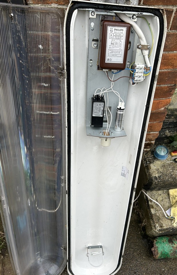 Philips MA50/SRS201 135W (91w) SOX SODIUM STREETLIGHT WORKING #2 | eBay UK