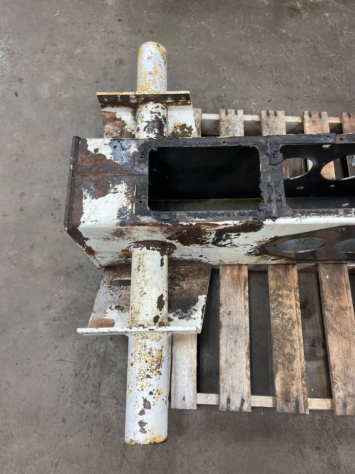 Bobcat 743 Skidsteer Loader Under Carriage Frame Chain Case | eBay