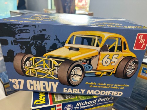 AMT # 6087 1/25th SCALE 1937 CHEV MODIFIED TRACK CAR MODEL KIT | eBay