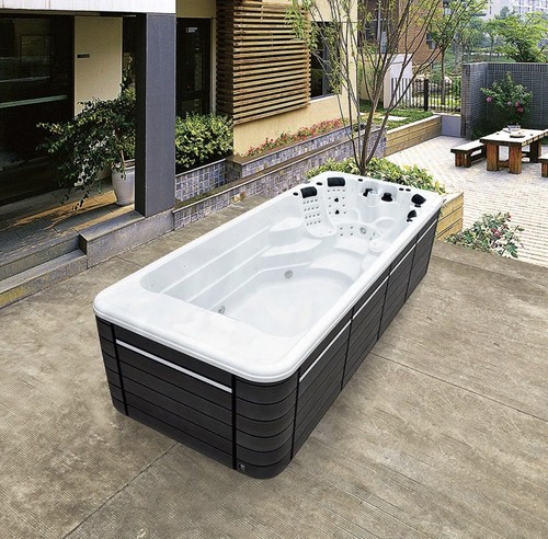 Jacuzzi Style Big tub spa Pool With cabinetry. Large Rectangle. | eBay