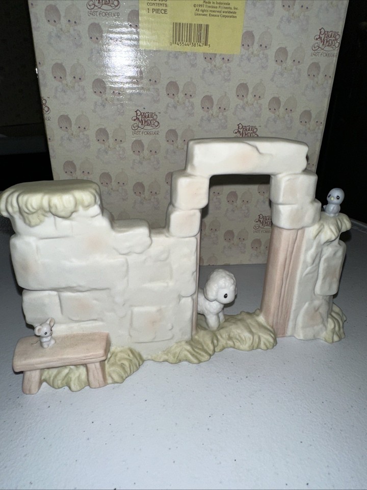 Retired Precious Moments #283436 MINI Nativity Manger Figure WALL Pink ...