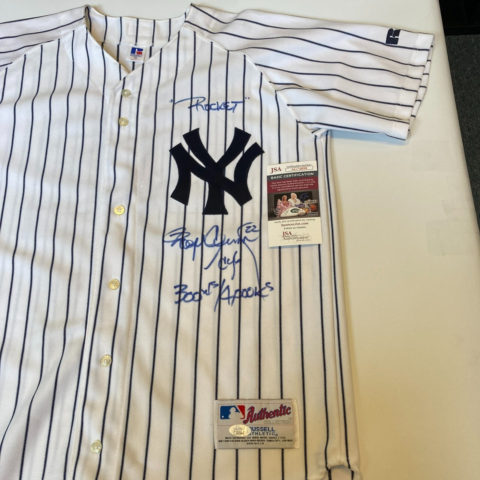 Roger Clemens Autographed Memorabilia | Signed Photo, Jersey ...