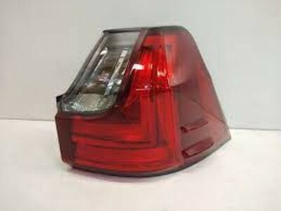 Toyota Genuine OEM LENS & BODY RR LEXUS LEXUS LX570 URJ201 2015/09 ...