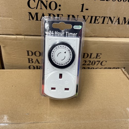 24 Hour Electric Mains Plug In Timer Switch Time Clock Socket UK 3 Pin ...