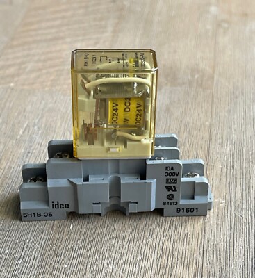 IDEC RHIB-U RELAY 24VDC 5 PIN WITH IDEC SH1B-05 SOCKET BASE | eBay