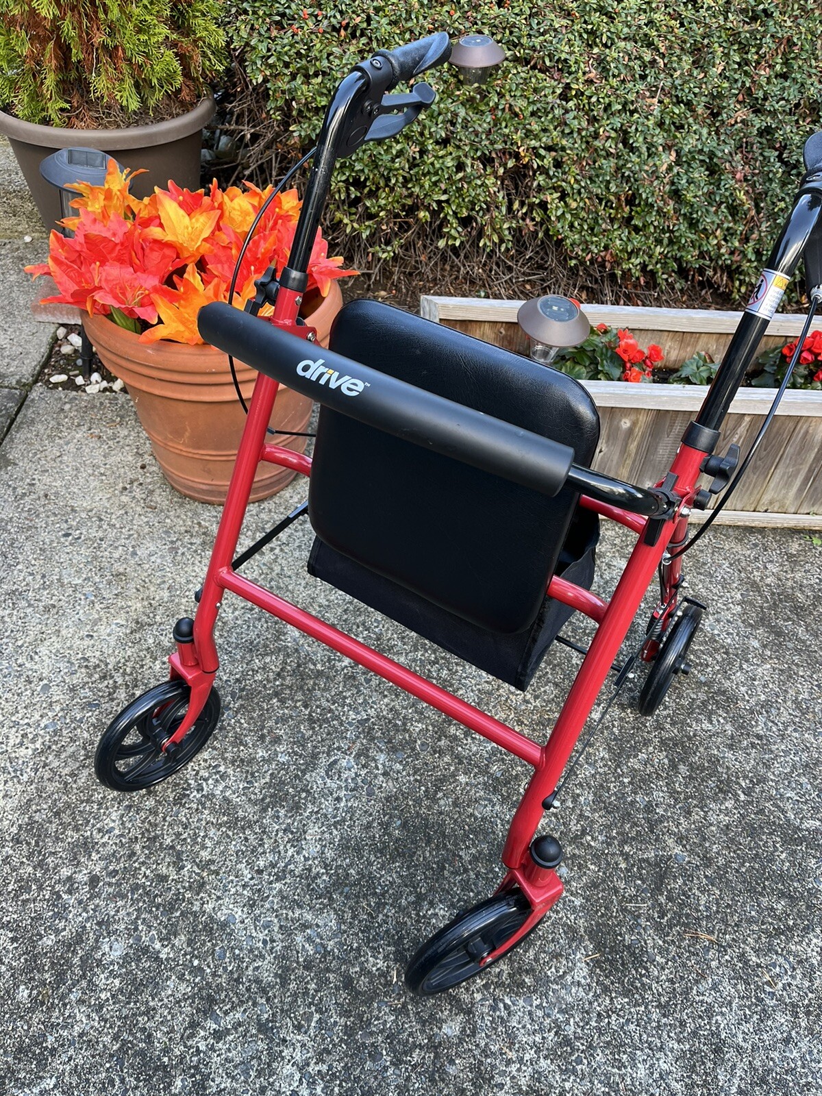 Drive Medical Rollator F-22 Eagle Series Folding Walker Lightweight Red ...