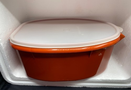 VTG Tupperware Flavor Saver Chicken/Ham/Roast Keeper Holder With Lifter ...