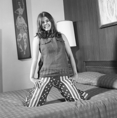 1960s Enke Negative, sexy brunette pin-up girl Lynde Redden, cheesecake ...