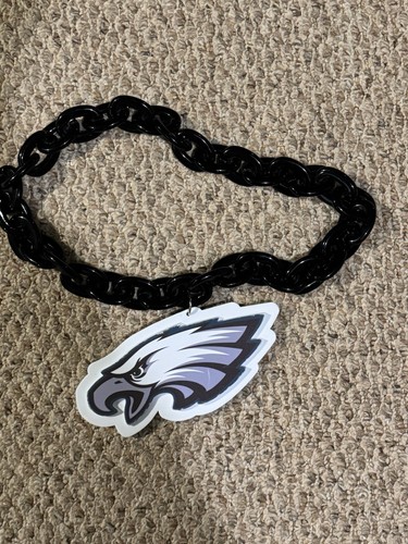Philadelphia Eagles NFL Fan Chain 18” Black Necklace (Stain on the Back ...