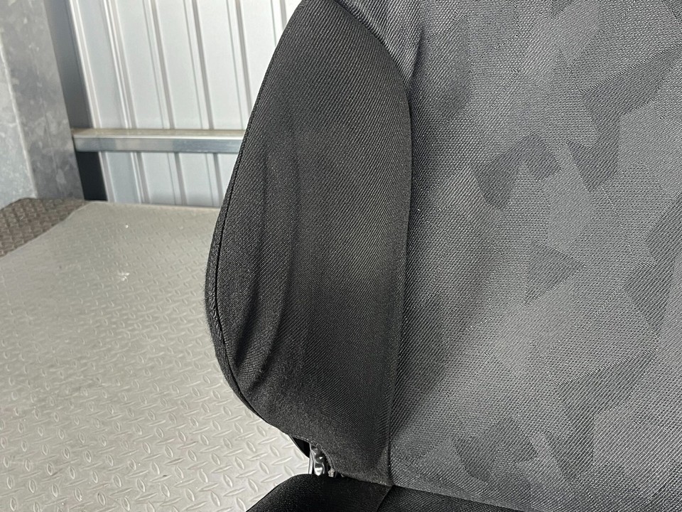 RECARO ST-JC351 R SEMI BUCKET SEAT RIGHT SIDE DRIVERS SEAT RAIL 217.40. ...