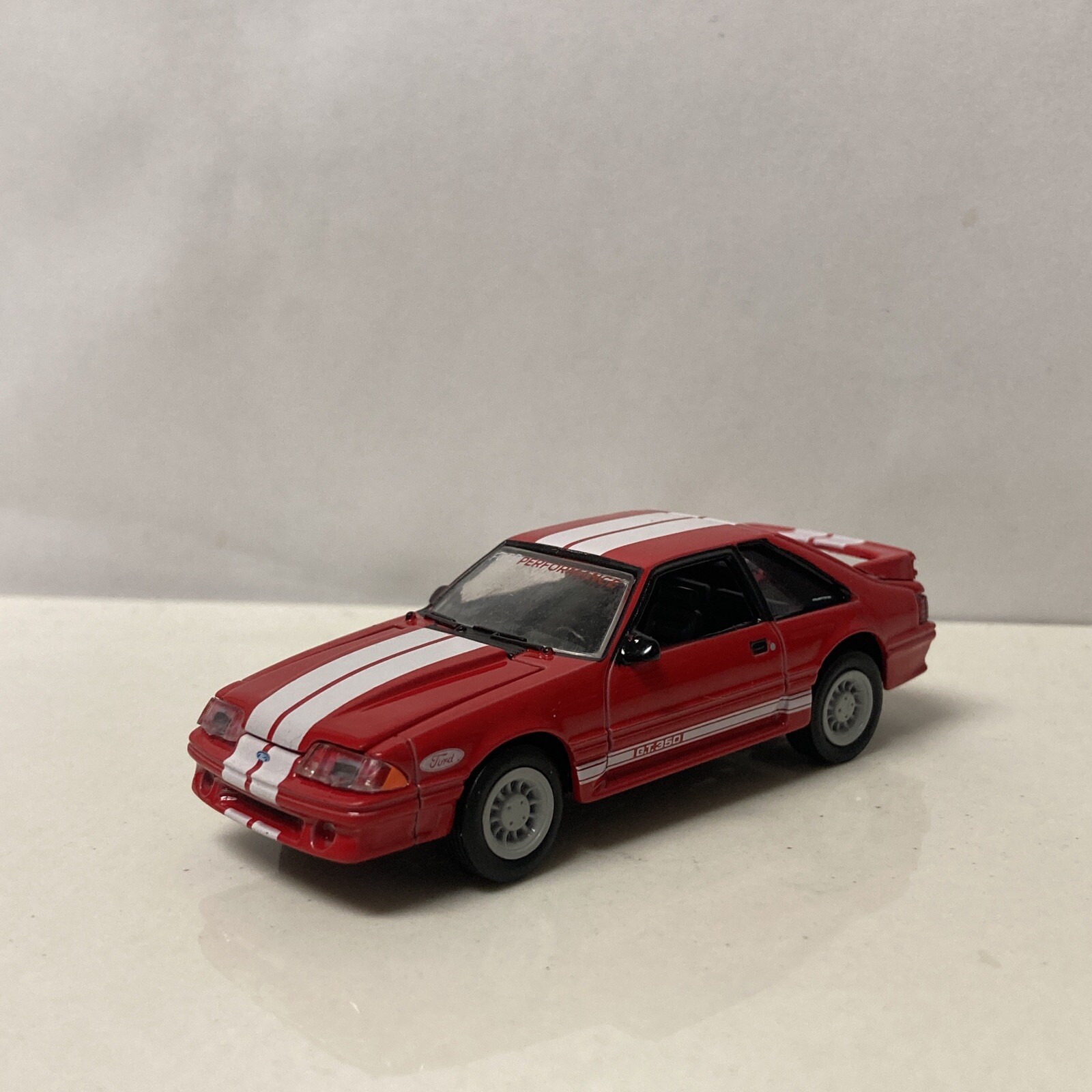 1988 88 Ford Mustang GT 5.0 Fox Collectible 1/64 Scale Diecast Diorama ...