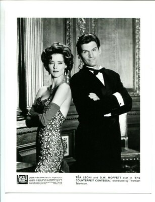 COUNTERFEIT CONTESSA-1996-8X10 PROMO STILL-TEA LEONI-D.W. MOFFETT ...