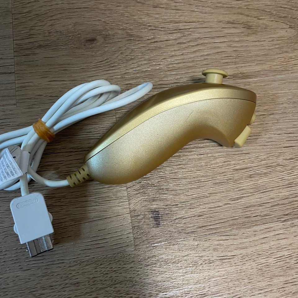 RARE Club Nintendo Wii Golden Nunchuk Nunchuck Japan Gold Controll | eBay