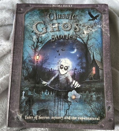 Classic Ghost Stories (512-page fiction) by Miles Kelly Paperback Book ...