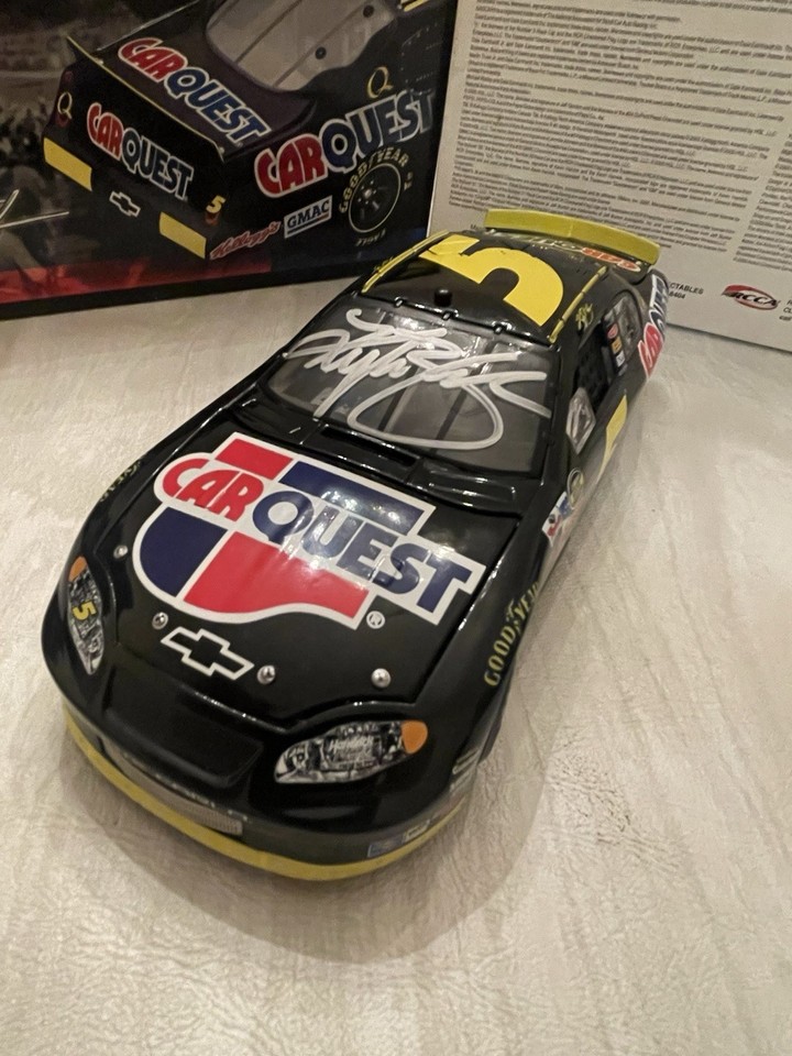 Kyle Busch AUTOGRAPHED #5 2006 CARQUEST 1:24 Diecast NASCAR Diecast 1/ ...