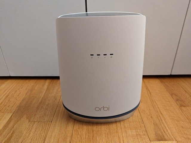 NETGEAR ORBI CBR750 AX4200 WiFi Cable Modem Router DOCSIS 3.1 Tri-Band ...