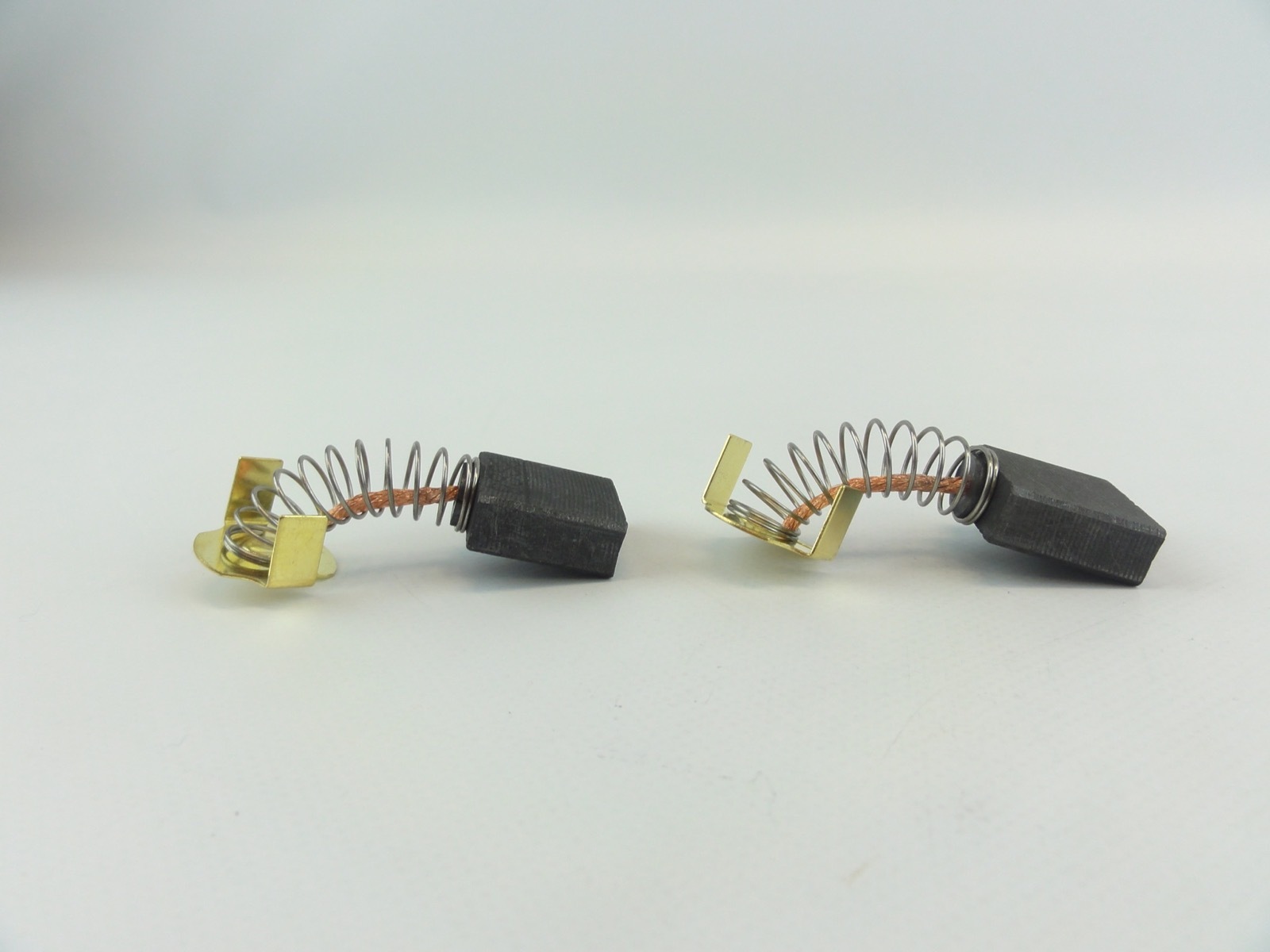 Bosch 2610997207 Brush Set-New-For 3915 B3915 4000 4100 4405 4410 4412 ...