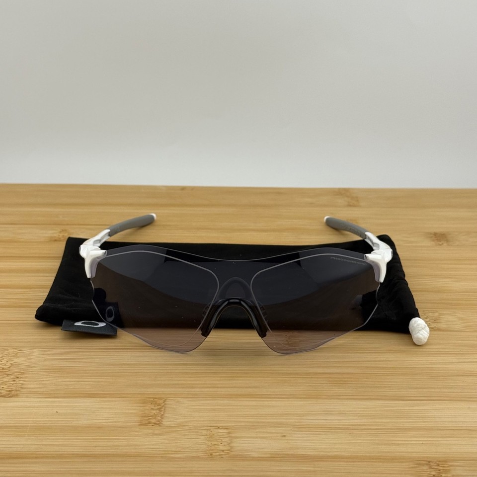 EVZero Path Oakley Sunglasses Polished White Frame PHOTOCHROMIC OO9313 ...