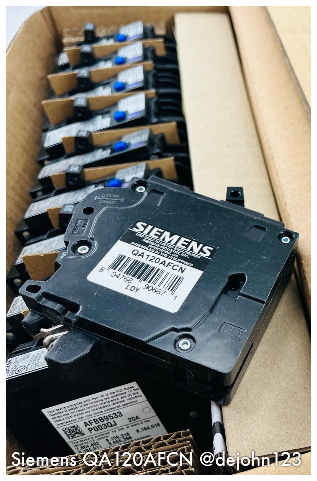 Siemens QA120AFCN Circuit Breaker 20A/1P/120V Type QAF2N ~ QA120AFCN | eBay