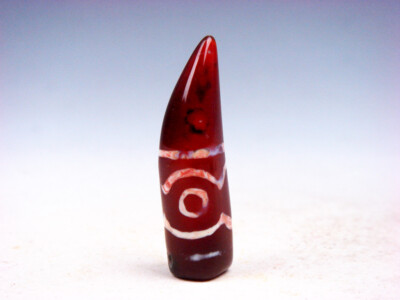 Tibet - Dzi Bead Tiger Tooth Pattern