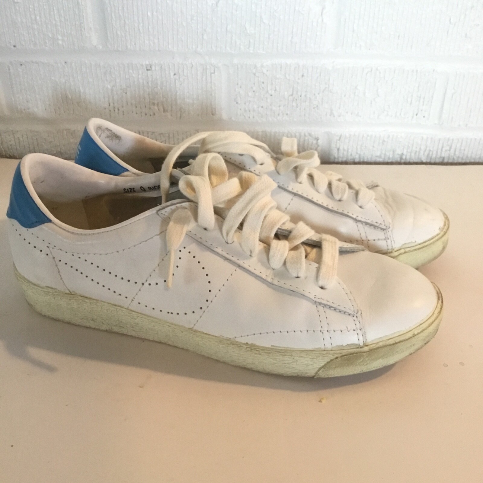 Rare Vintage 1981 Nike Racquette Tennis Sneakers Wome… - Gem