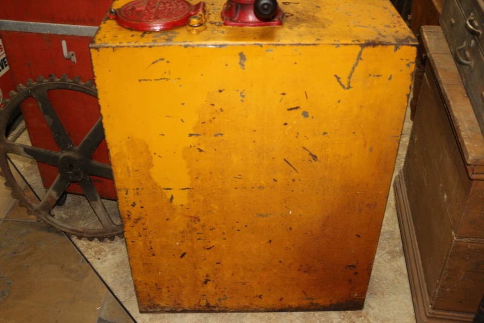 Vintage Bennett Model 457 Silver Shell Motor Oil Pump Lubester W ...