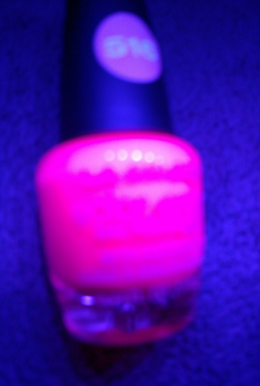 Pink BLACK LIGHT REACTIVE! LA Colors Craze Nail Polish 'ABSOLUTE' NEON ...