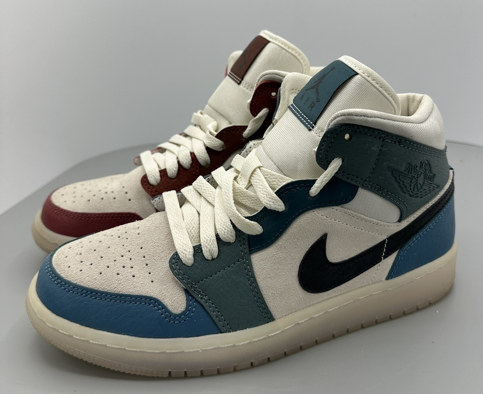 Nike Air Jordan 1 Mid "Anti Gravity Machines" Sneaker… - Gem