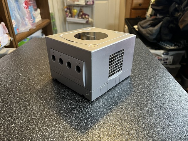 Nintendo GameCube Launch Edition 24MB Silver Console for sale online | eBay