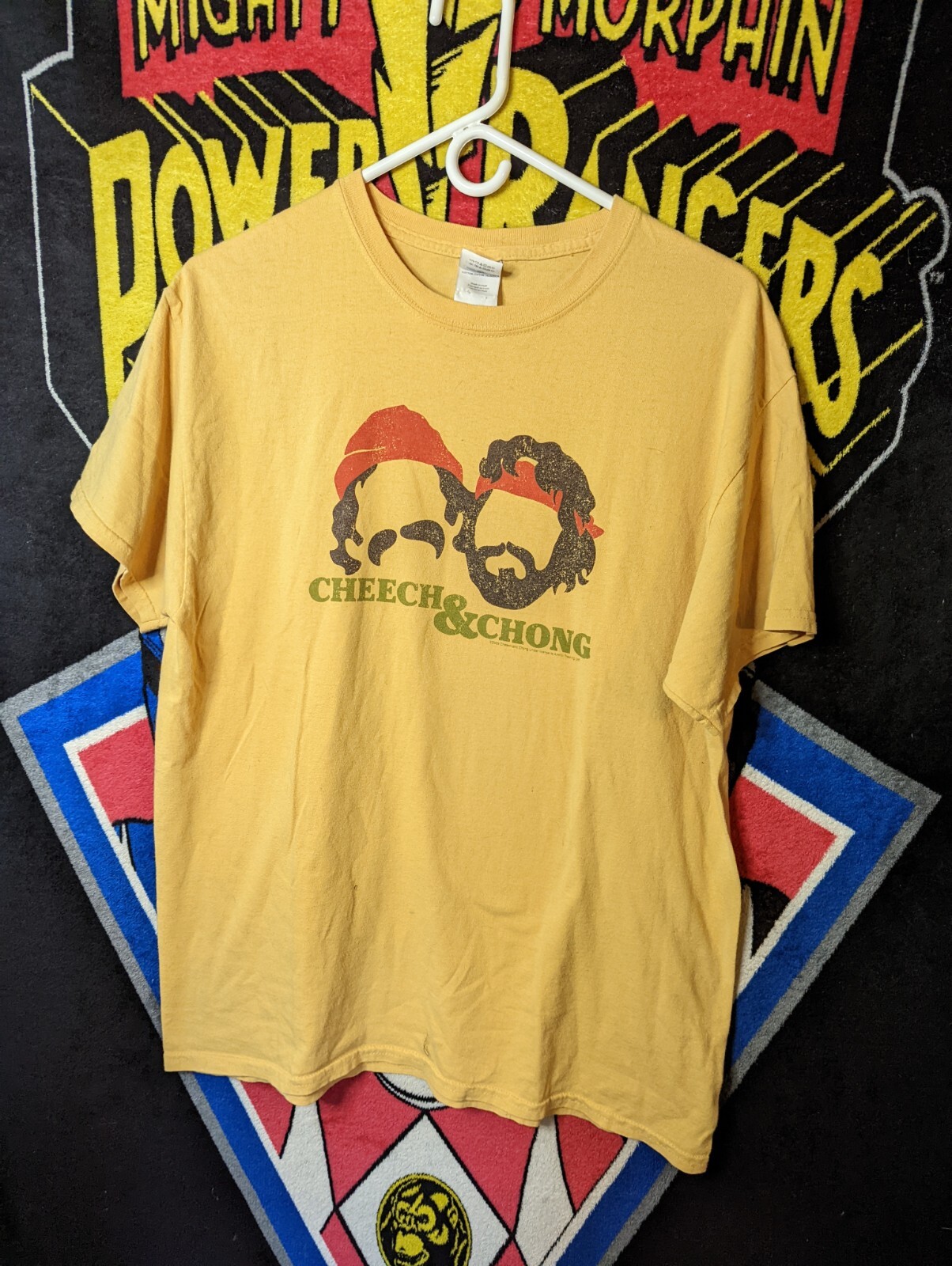 2009 Cheech & Chong Yellow T-Shirt size Large - Gem