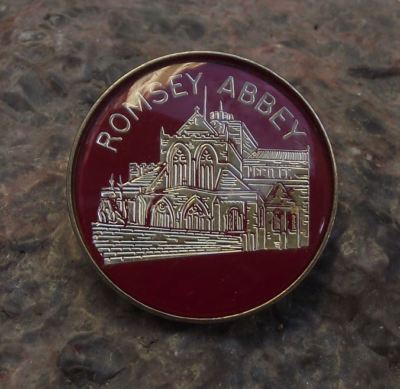 Romsey Abbey Parish Church Hampshire England Tourist Souvenier Pin ...