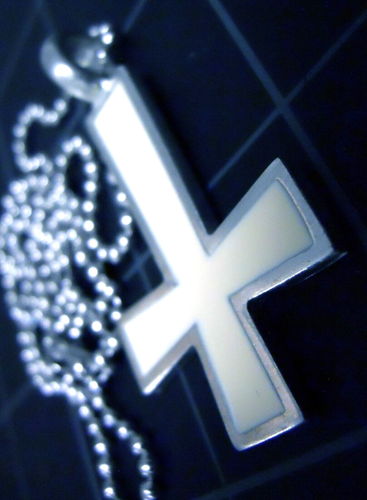 INVERTED CROSS Pendant Stainless Ball Chain New White Upside Down Satan ...