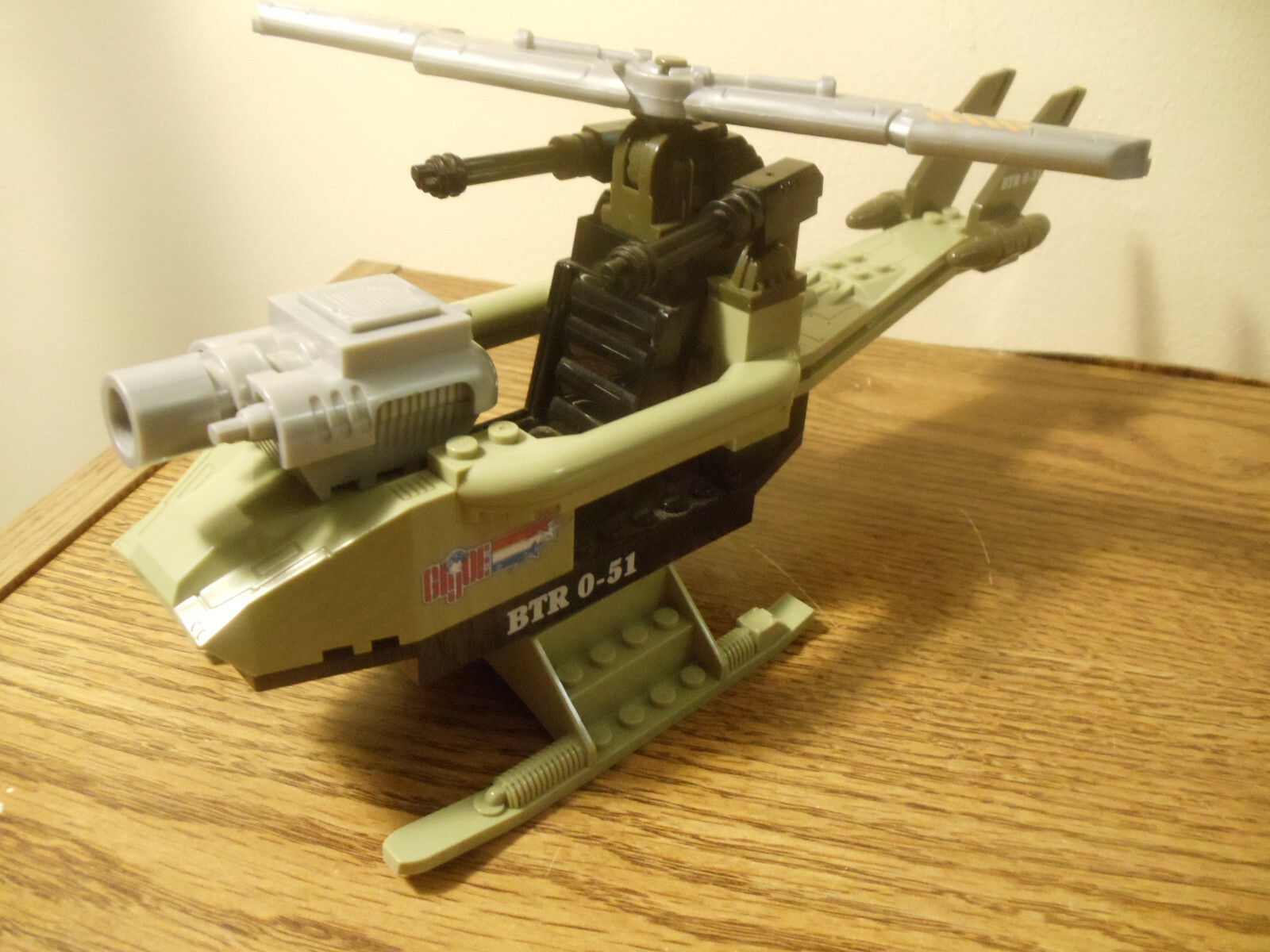 Locust vehicle w/Hollow Point BTR G I Joe Range Officer helicopter ...