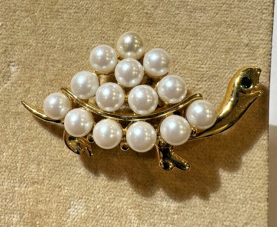 NEW Talbots Pearls Cluster Turtle Green Emerald Rhinestone Eye Gold ...